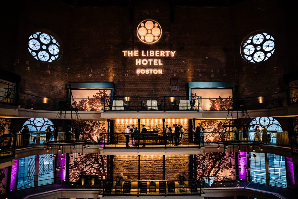CATWALK | Upscale Bars in Beacon Hill | Liberty Hotel
